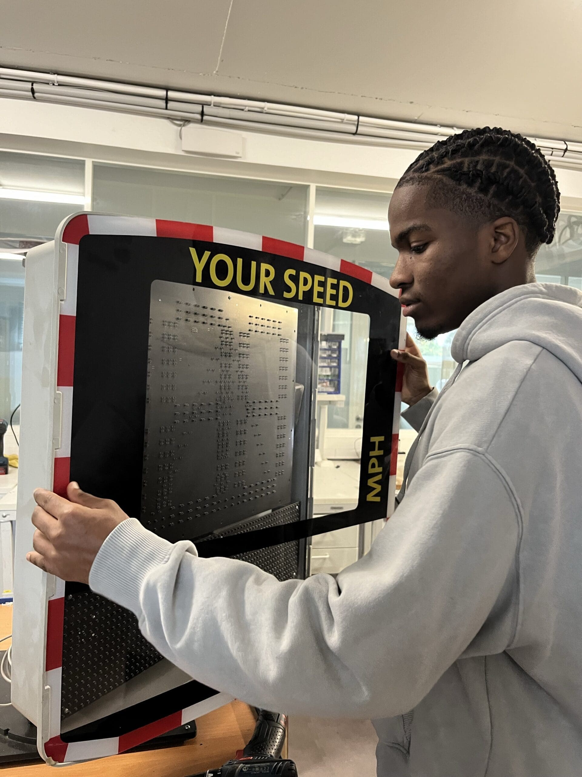 Elan City - Traffic management and urban communication solutions